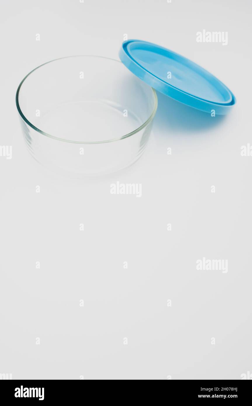 empty clean glass bowl on a white background Stock Photo - Alamy