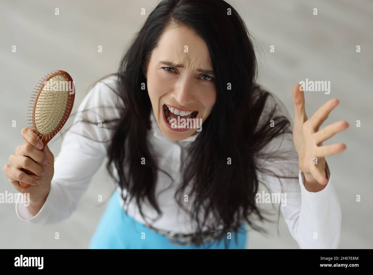Screaming woman cry hi-res stock photography and images - Alamy