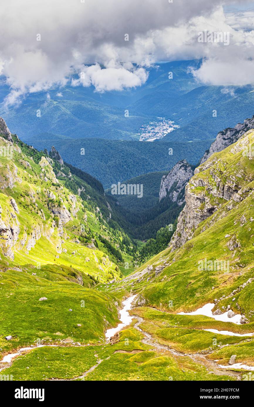 Azuga romania hi-res stock photography and images - Alamy
