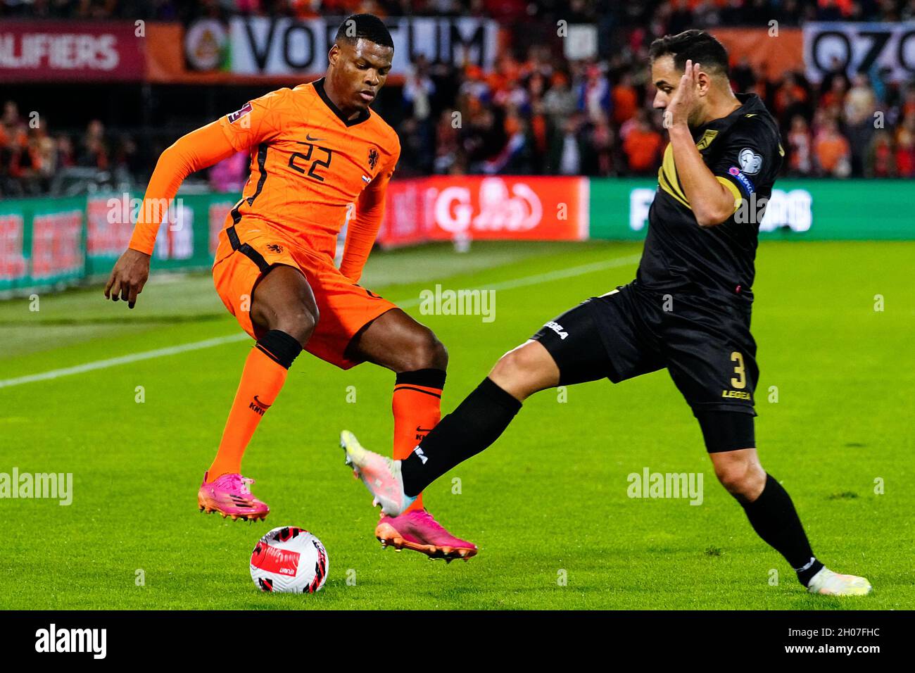 ROTTERDAM, NETHERLANDS - OCTOBER 11: Denzel Dumfries of the Netherlands ...