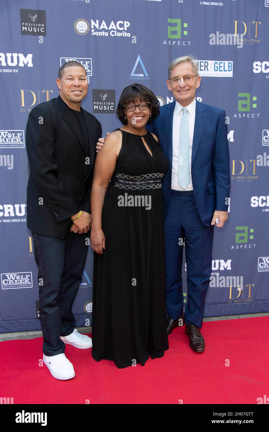 Jeffrey Thompson, Valerie Bradford, Lawrence Aldridge attend Square ...