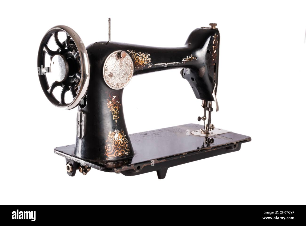 Old singer sewing machine model Cut Out Stock Images & Pictures - Alamy