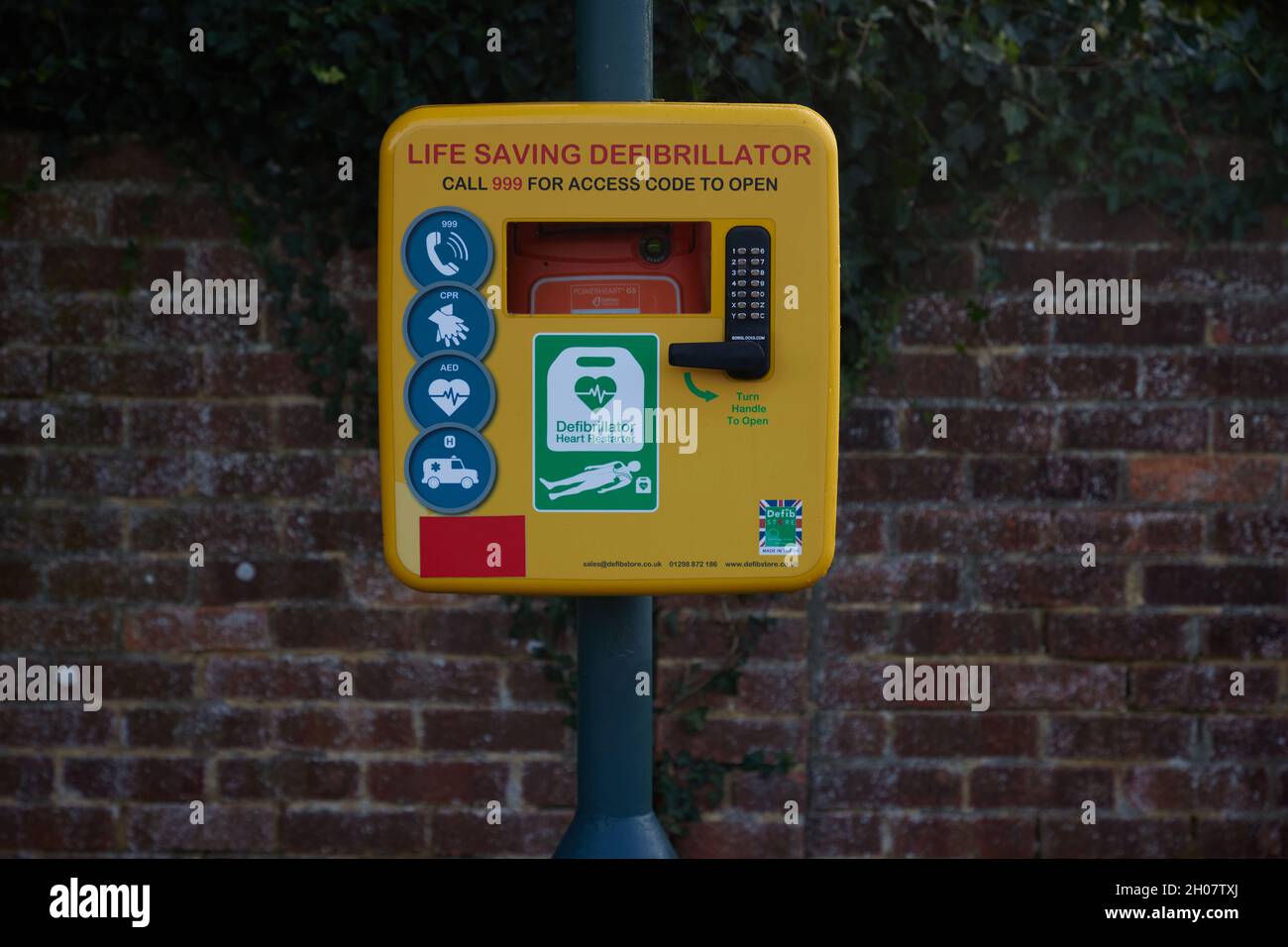 Case with a defibrillator seen outside Stock Photo - Alamy