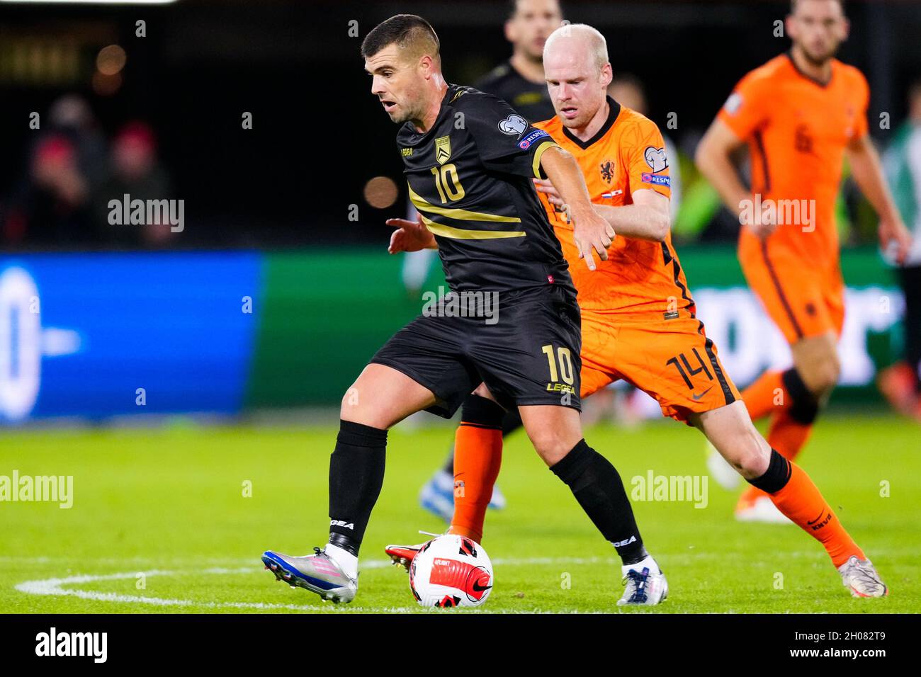 ROTTERDAM, NETHERLANDS - OCTOBER 11: Davy Klaassen of the Netherlands ...