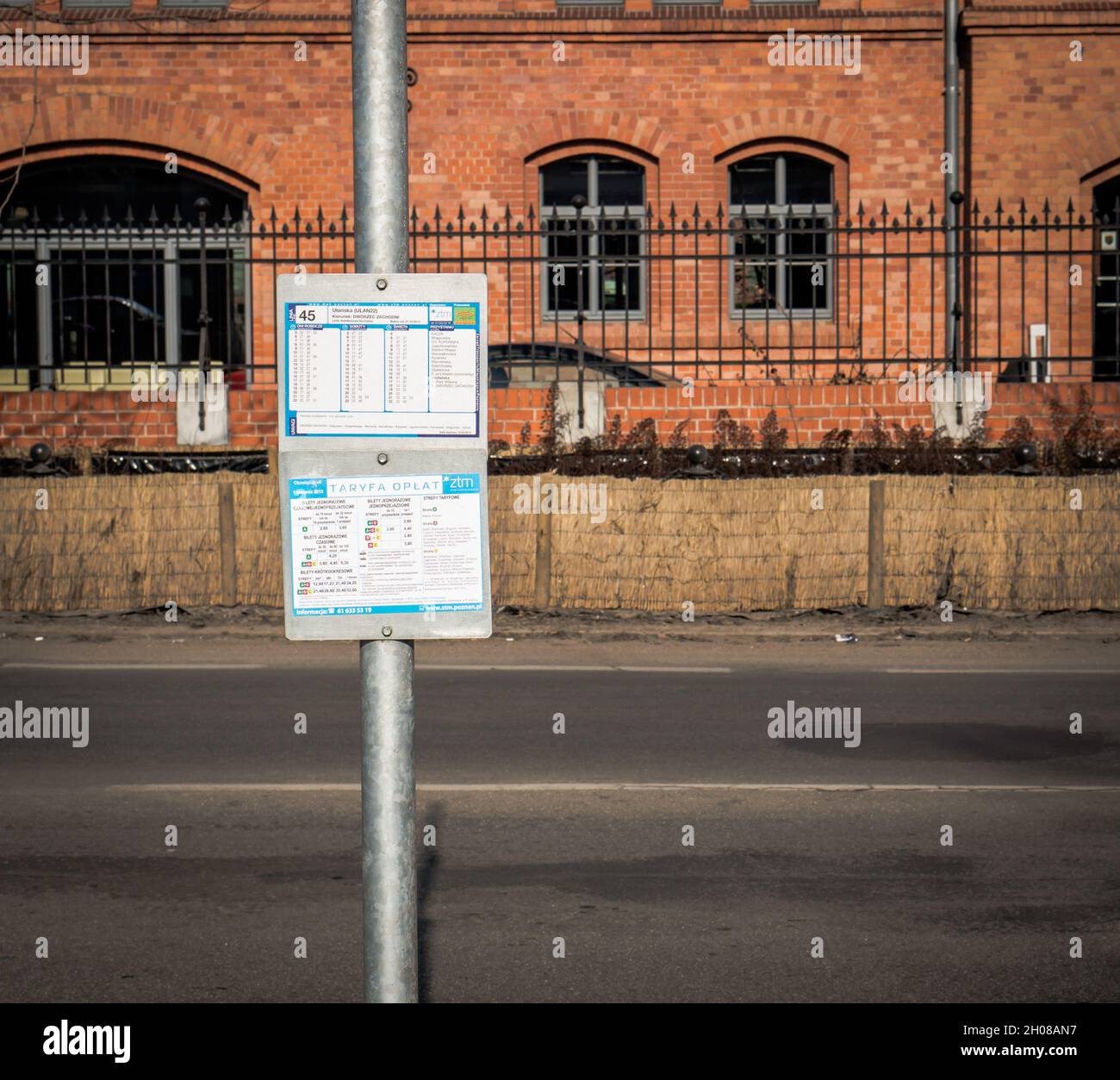 Road sign pole bus stop hi-res stock photography and images - Alamy
