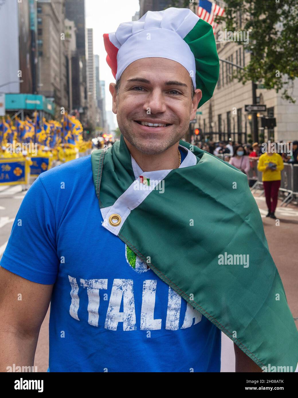 New Yorkers show their Italian Pride during the Columbus Day Parade in ...