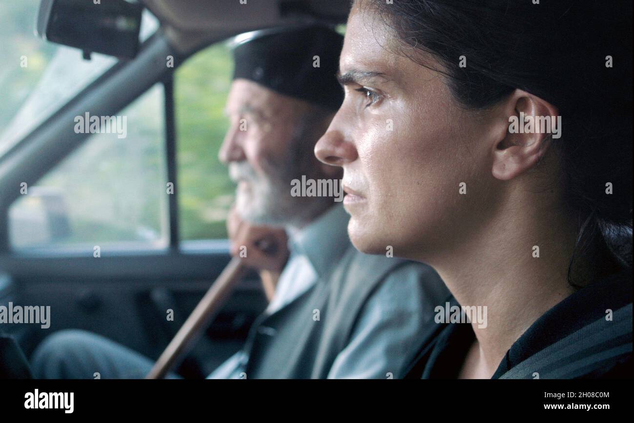 HIVE, Yllka Gashi (right) 2021. ph: Alexander Bloom / © Kino Lorber ...
