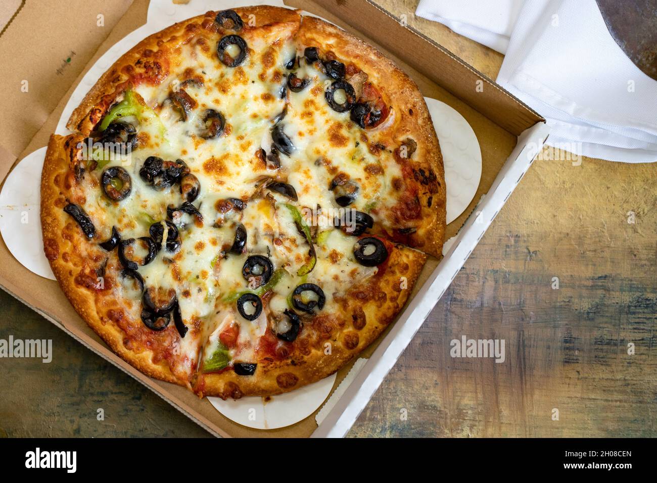 Single Serving Veggie Pizza Stock Photo - Alamy