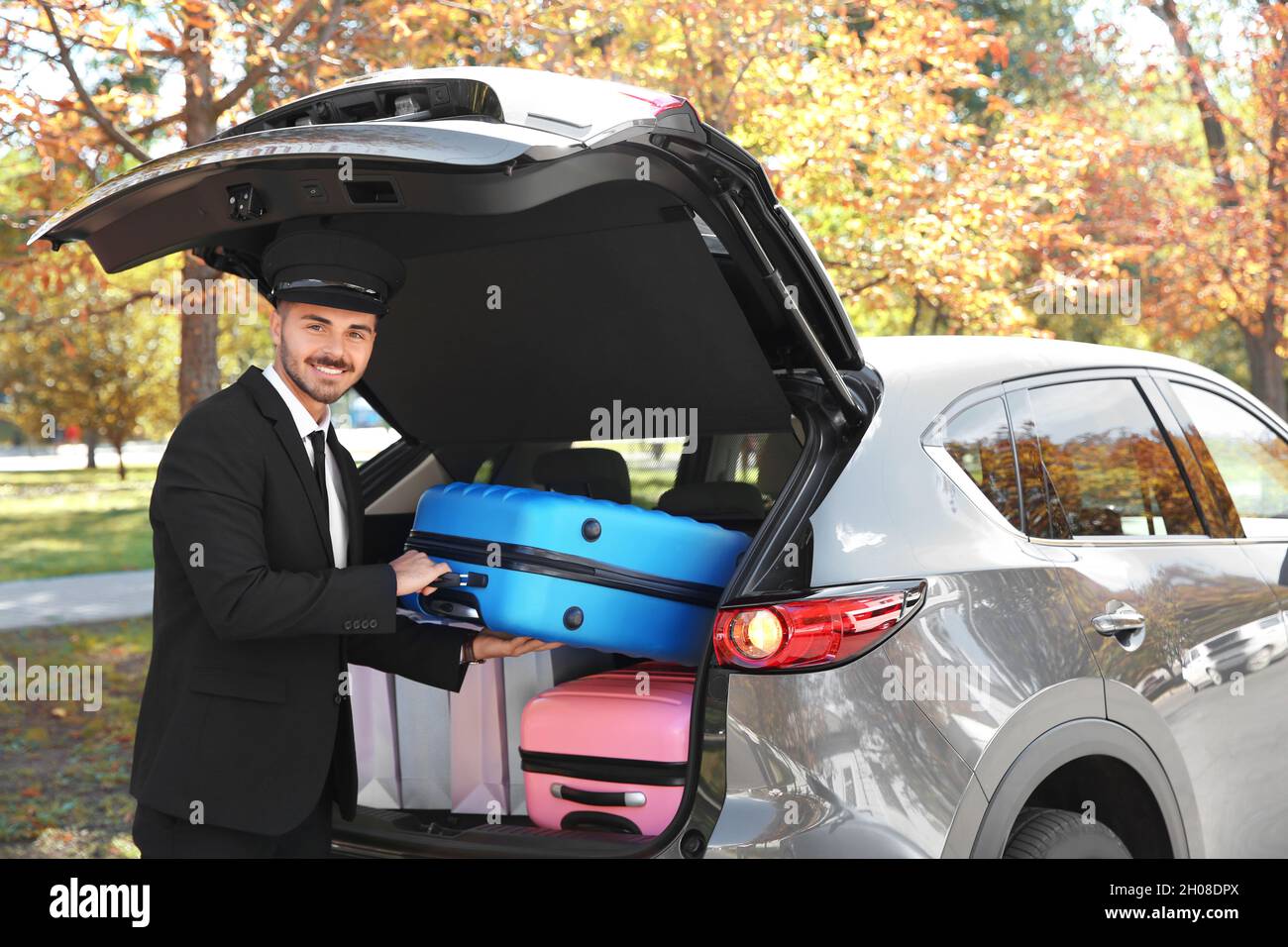 Loading Suitcases High Resolution Stock Photography and Images - Alamy