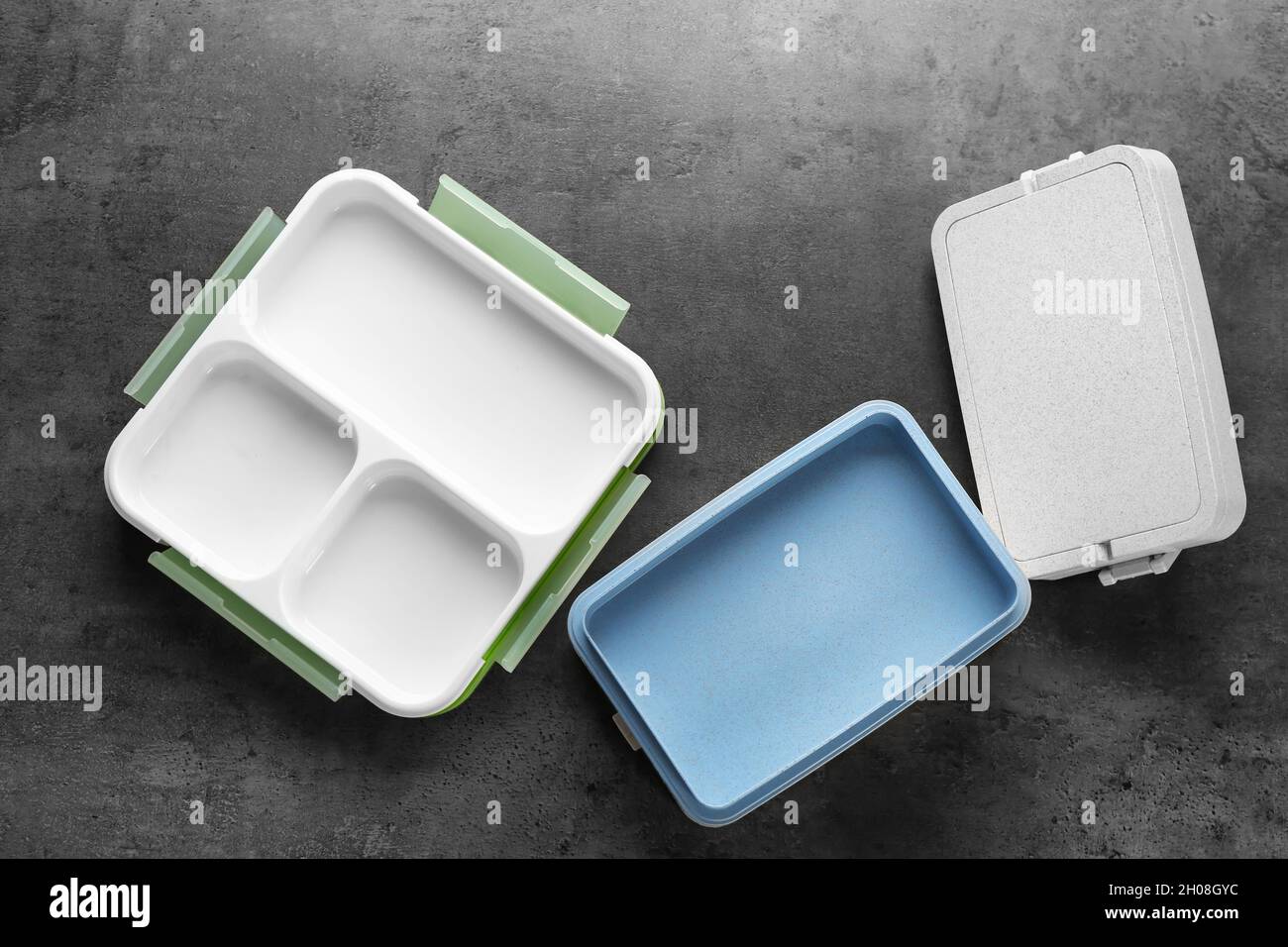 Empty lunch boxes on table, top view Stock Photo - Alamy