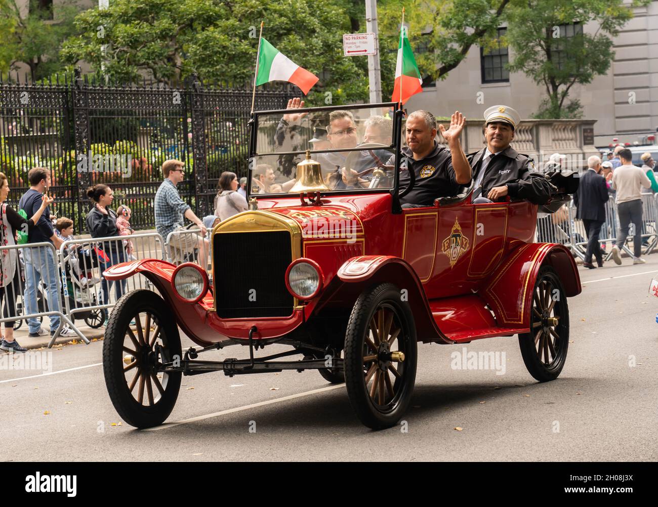 Manhattan, New York, USA - October 11, 2021: Annual Columbus Day Parade ...