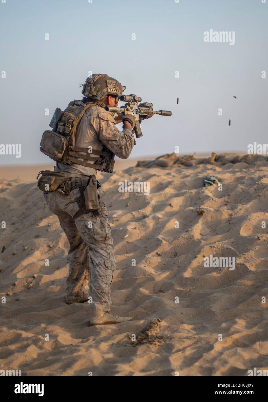 211006-M-ET529-1008 UDARI RANGE COMPLEX, Kuwait (Oct. 6, 2021 ...