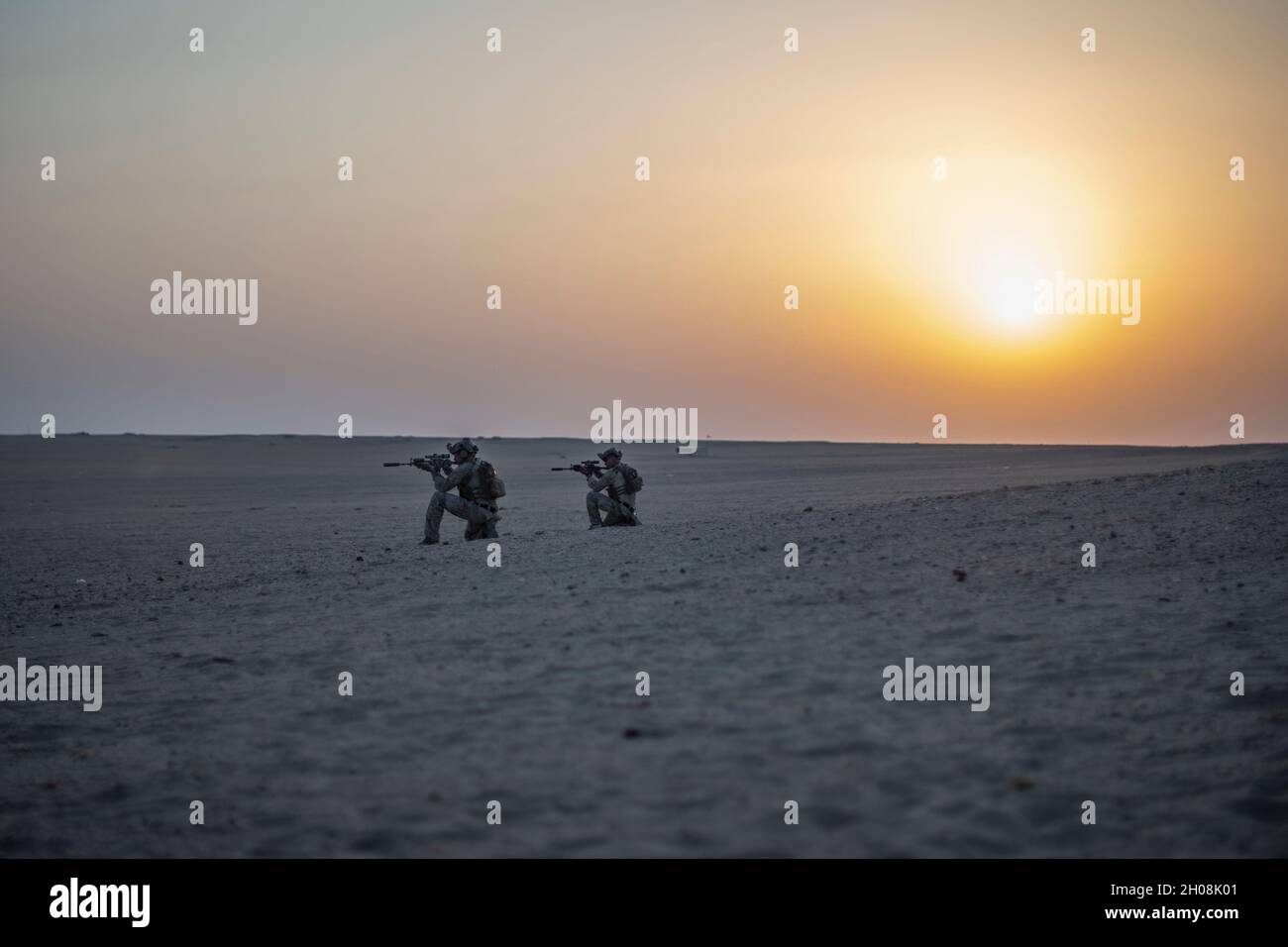 6 a m group hi-res stock photography and images - Alamy