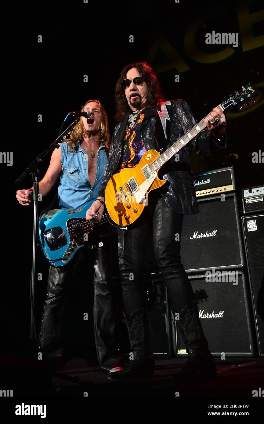 Philip shouse hi-res stock photography and images - Alamy