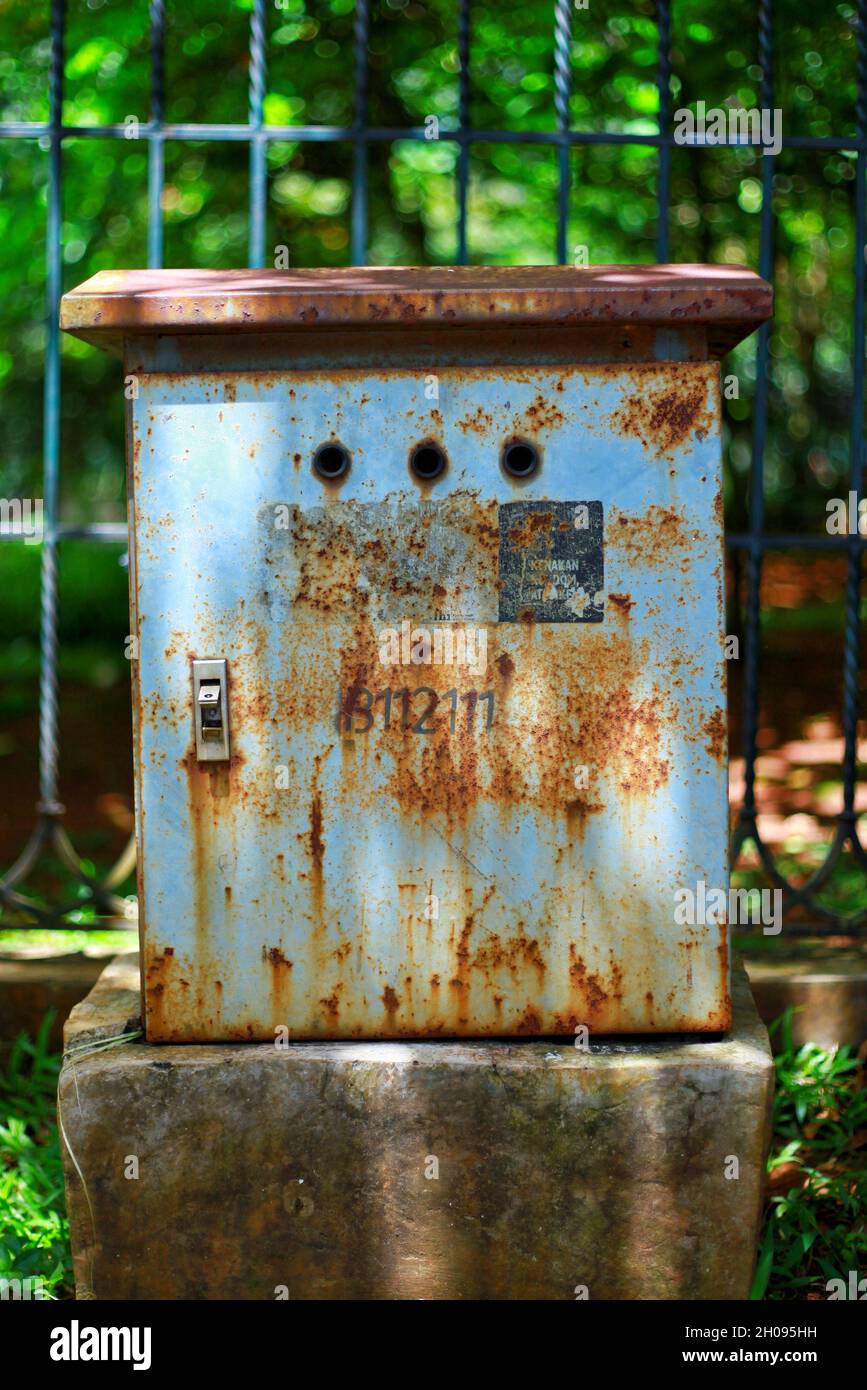 An old rusty electrical control panel Stock Photo - Alamy