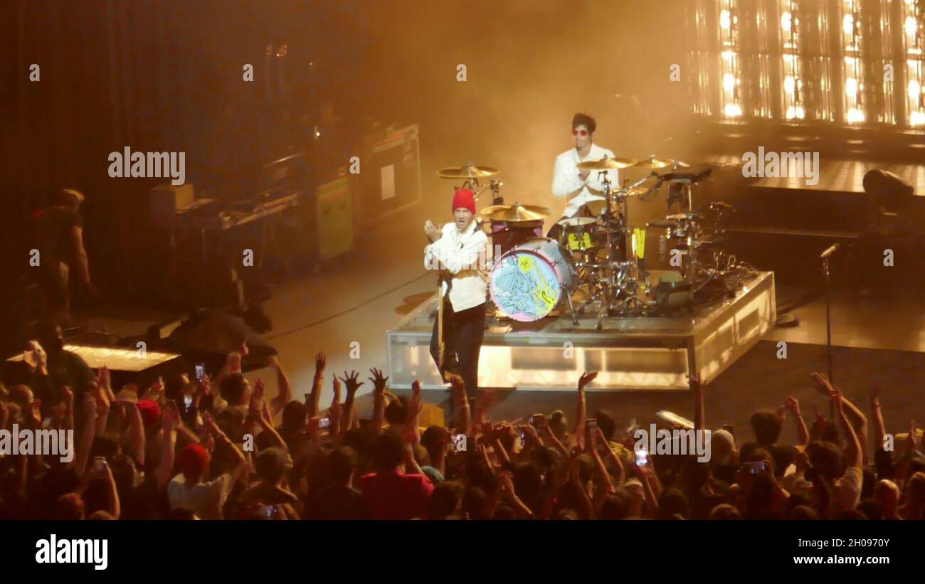 Los Angeles, California, USA 30th September 2021 Musicians Josh Dun and ...