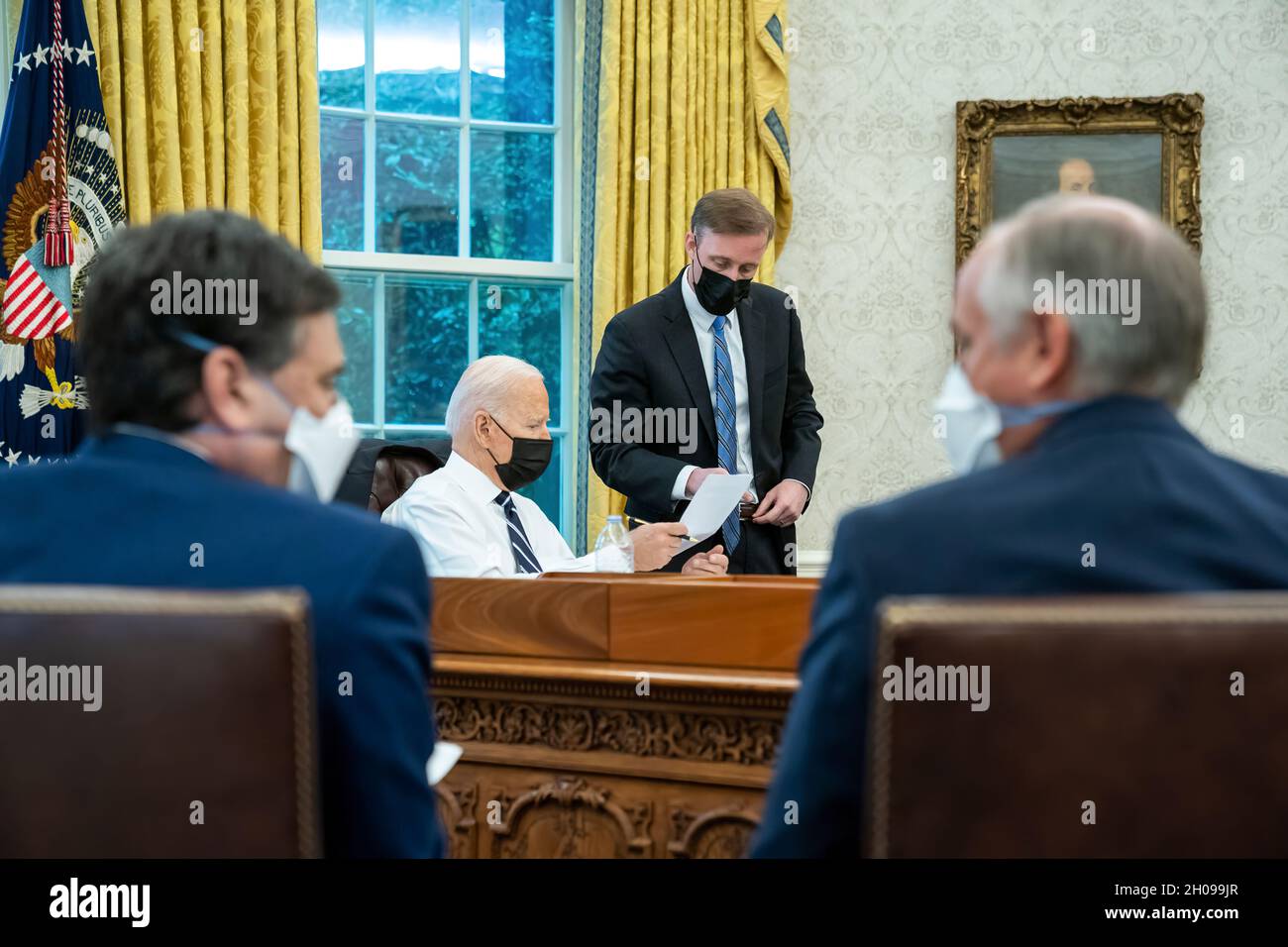 President Joe Biden meets with staff to prepare for an interview with ...