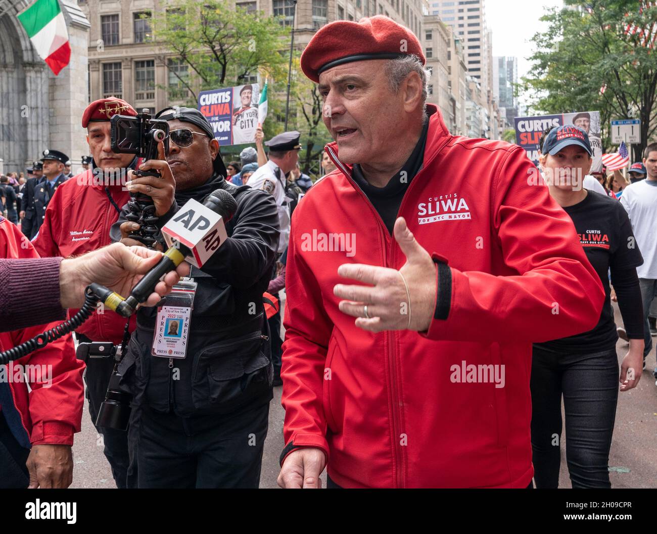 Sliwa for mayor hi-res stock photography and images - Alamy
