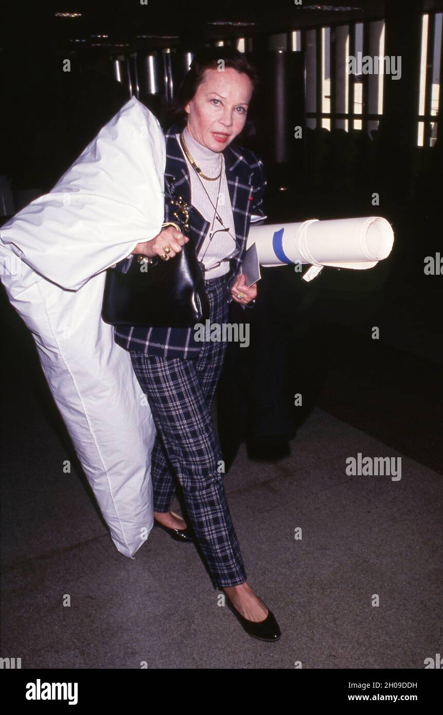 Leslie Caron 1994 Credit: Ralph Dominguez/MediaPunch Stock Photo - Alamy
