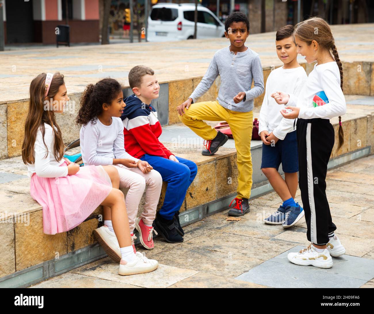 Tween tweens hi-res stock photography and images - Alamy