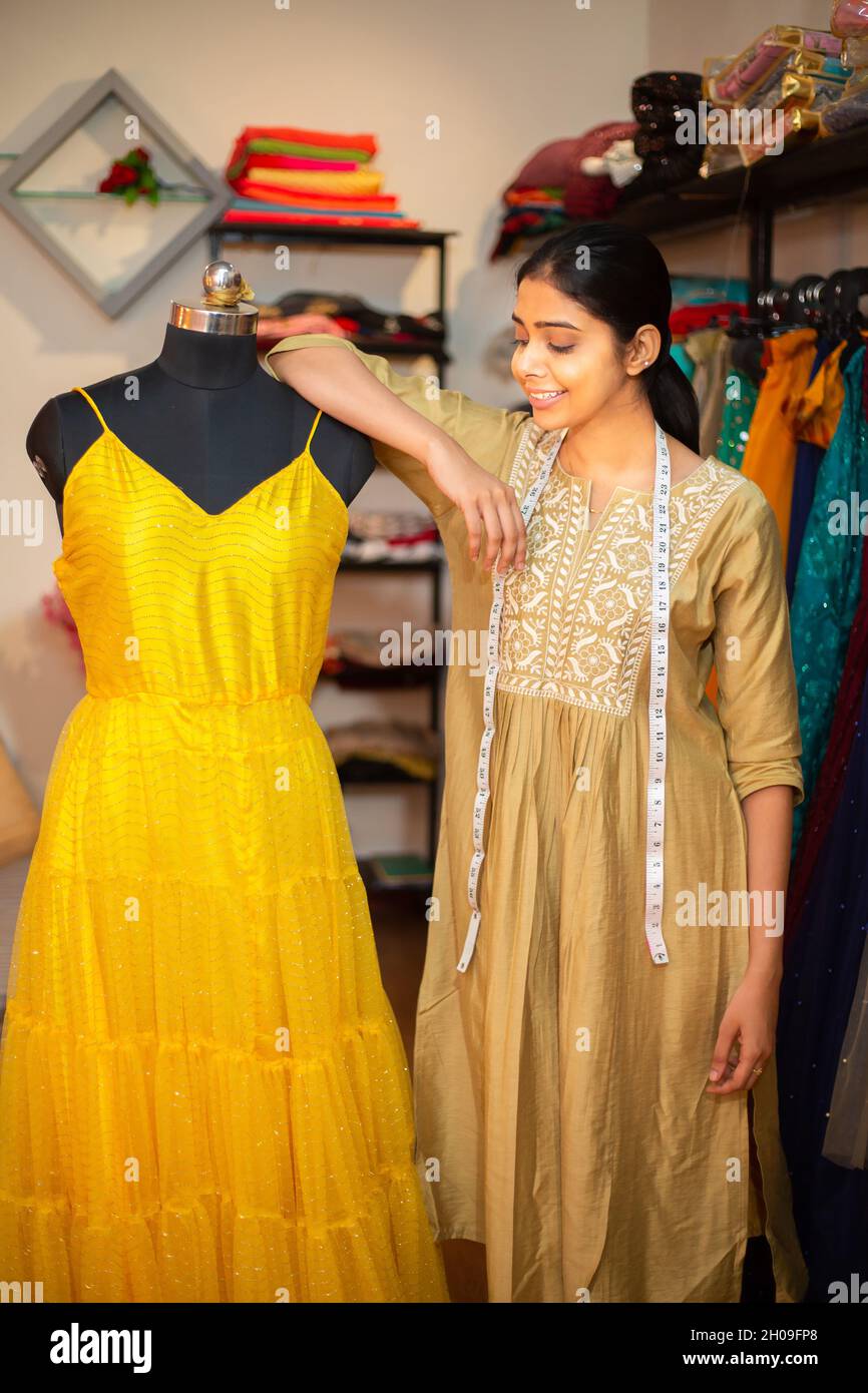 Indian dummy hi-res stock photography and images - Alamy