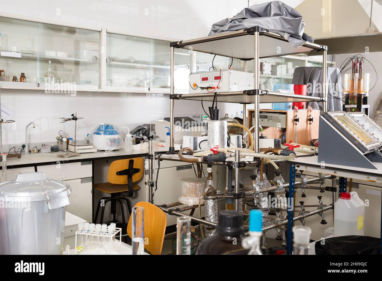 Biological laboratory interior with lab equipment Stock Photo - Alamy