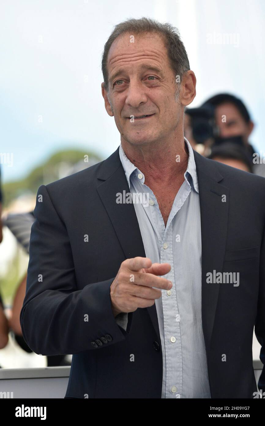 Vincent lindon titane film hi-res stock photography and images - Alamy