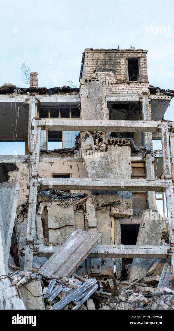 Collapsed Large Building After Disasted Collapsed Exposing Eartquake ...