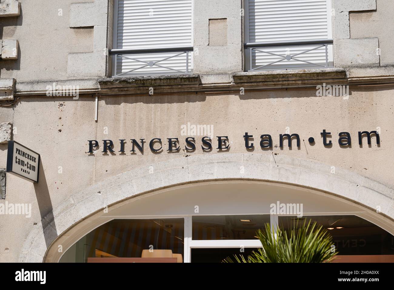 toulouse , occitanie France - 06 25 2021 : princesse tam tam paris sign ...