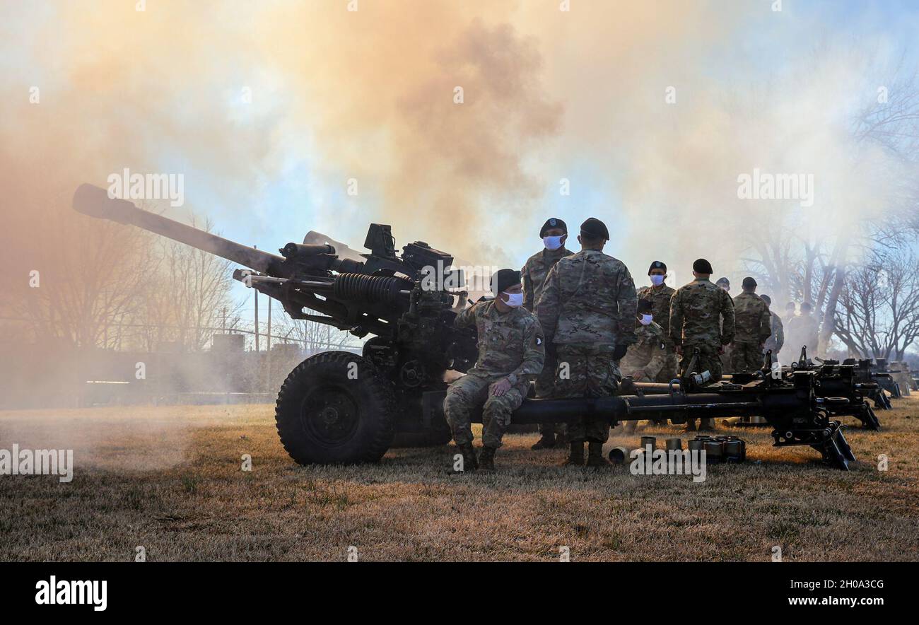 Soldiers assigned to Alpha Battery, 1-320th FAR, 2 BCT, 101st ABN DIV (AASLT), 2nd Brigade ...