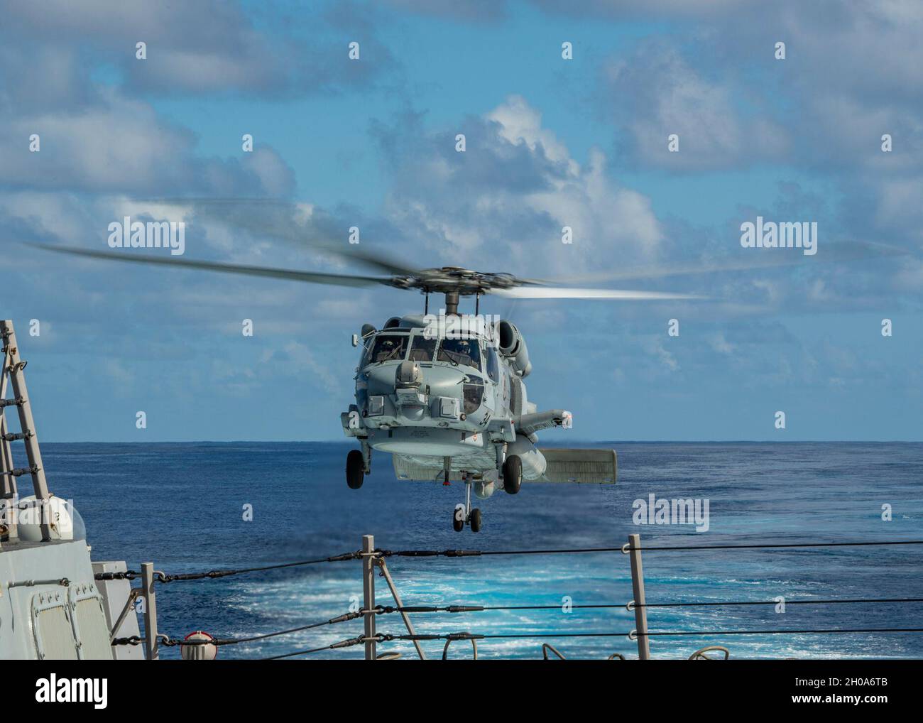 PACIFIC OCEAN (Jan. 5, 2021) A U.S. Navy MH-60R Sea Hawk, assigned to ...