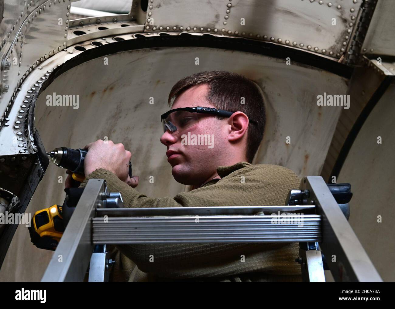 U.S. Air Force Senior Airman Scott Worrell, 355th Equipment Maintenance ...