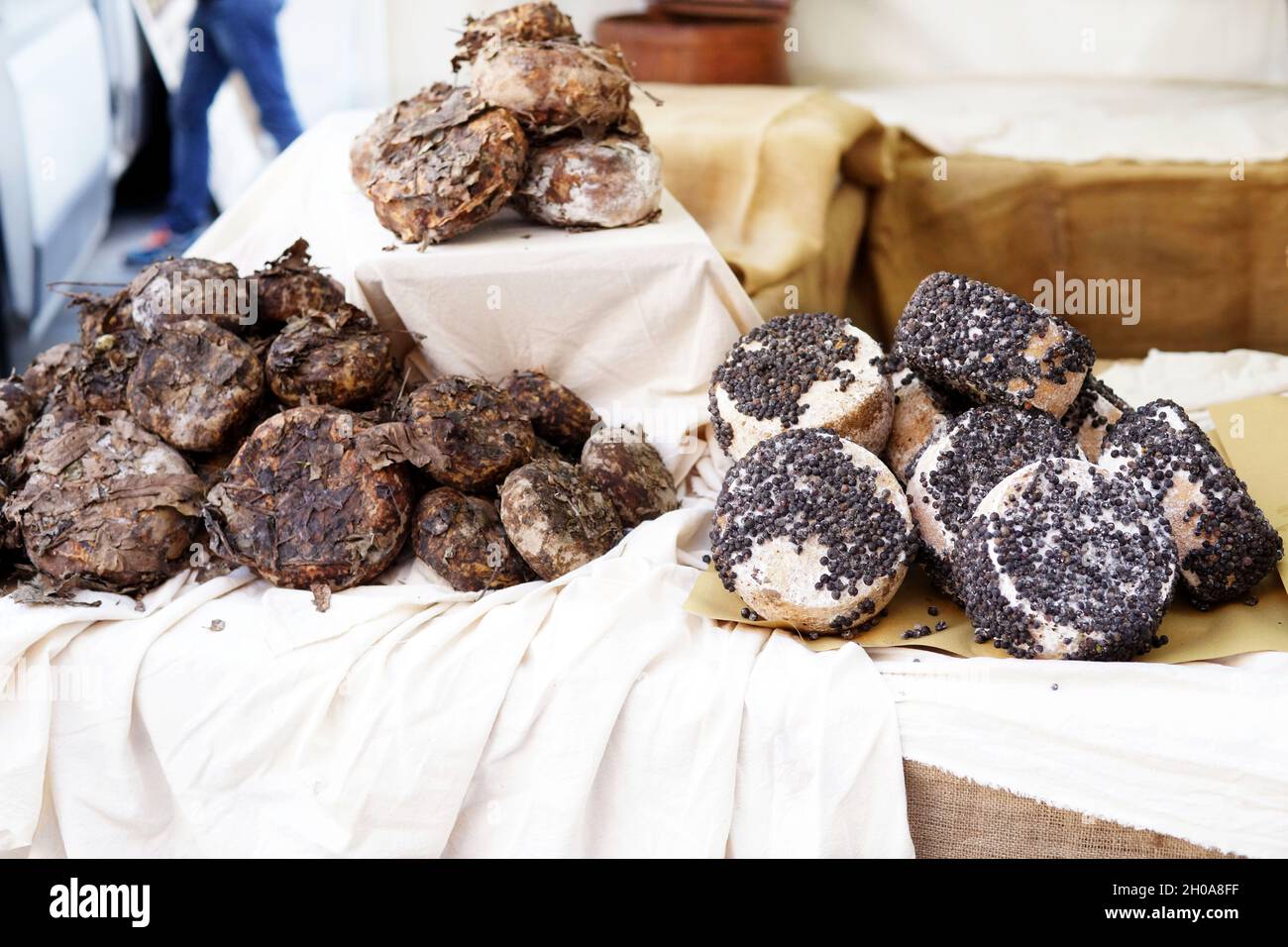 Tuscany cheese hi-res stock photography and images - Alamy