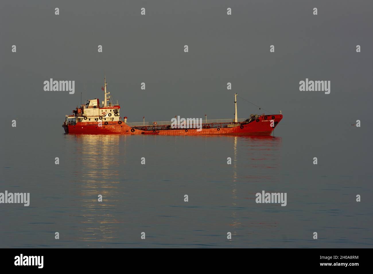 abandoned sunken ship in Tekirdag, Turkey Stock Photo - Alamy