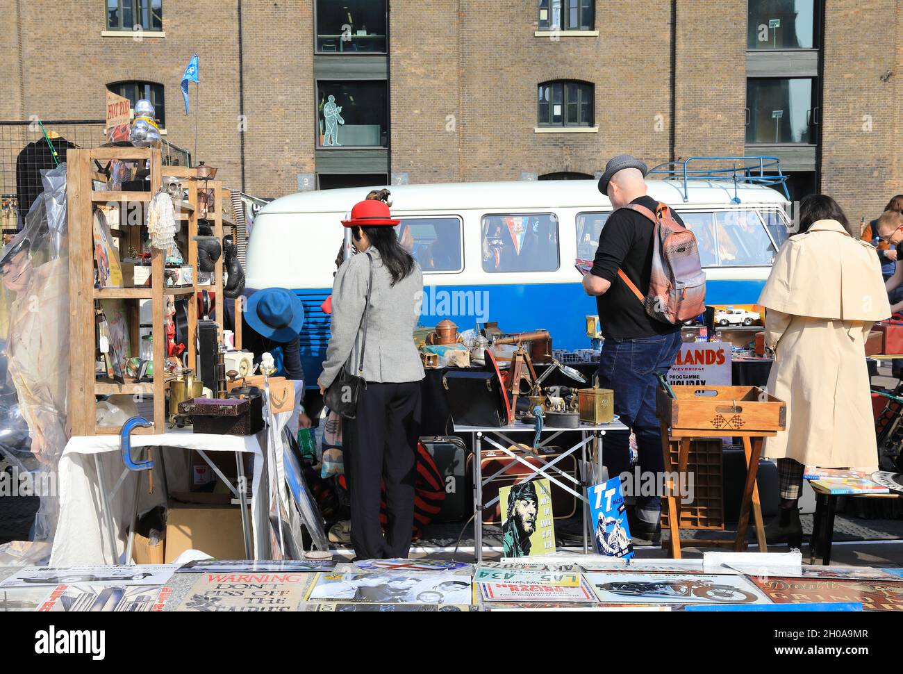 The colourful and fun Vintage Classic Car Boot sale at Granary Square ...