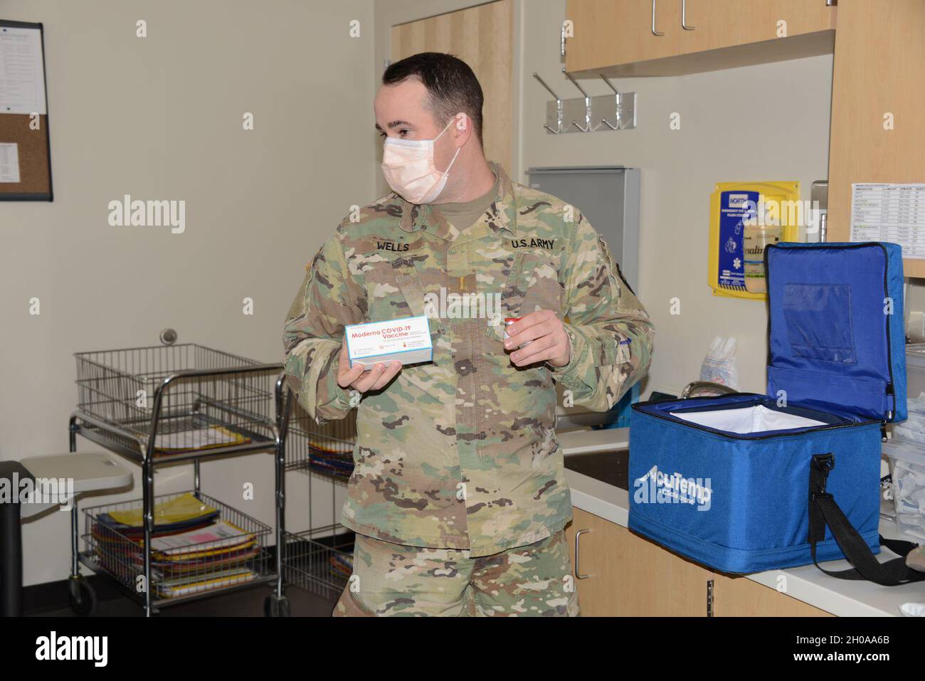2nd Lt. John Wells, Iowa National Guard Medical Detachment from Camp ...