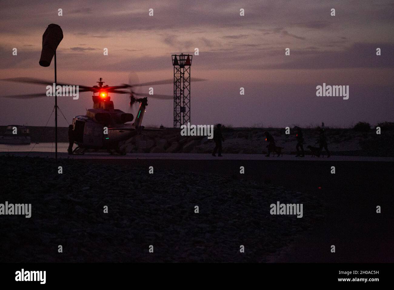 Marines with Marine Raider Support Group execute helocasting ...
