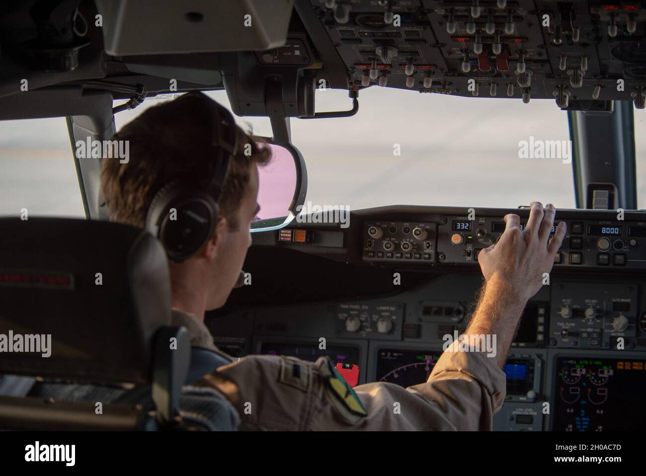 210107-N-CR843-0047 U.S. 5TH FLEET AREA OF OPERATIONS (Jan. 07, 2021 ...