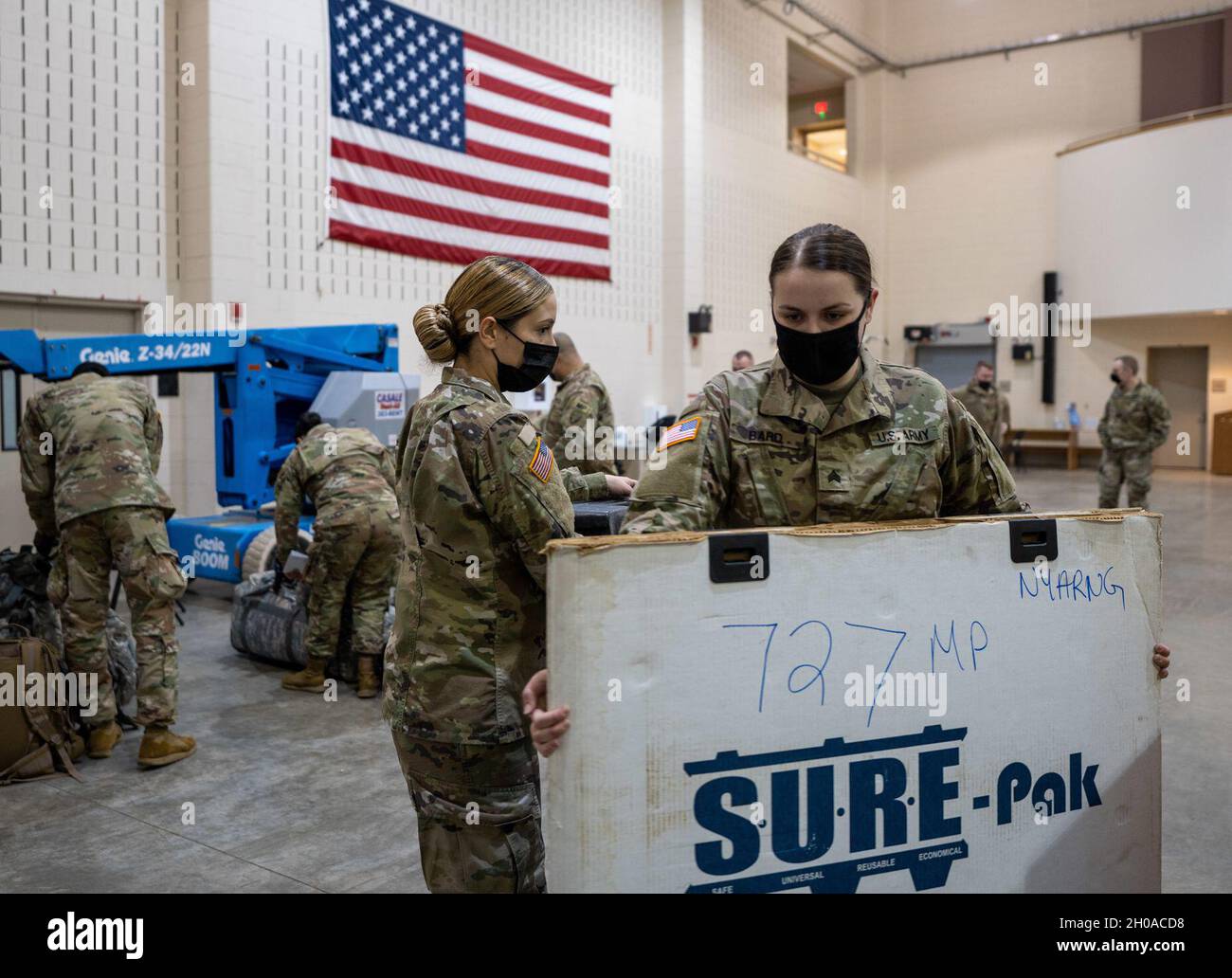U.S. Army Sgt. Amanda Bard, Cpl. Angelique Ramos and other Soldiers ...