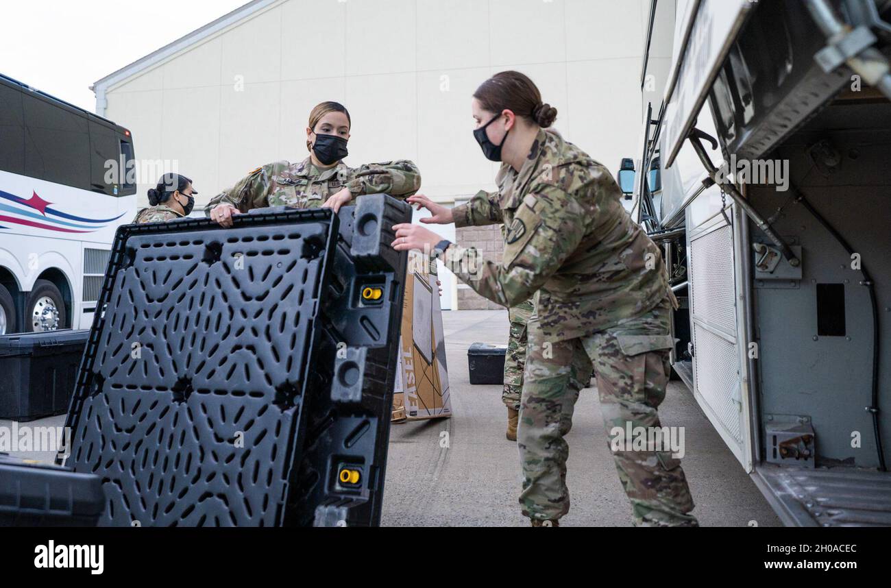 U.S. Army Sgt. Amanda Bard and Cpl. Angelique Ramos assigned to the 727 ...