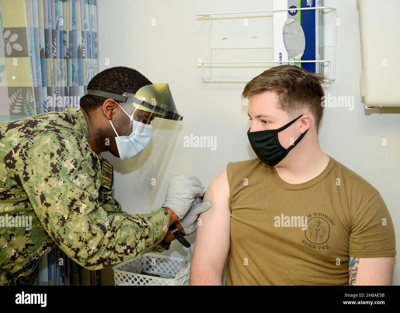 Machinists mate nuclear hi-res stock photography and images - Alamy
