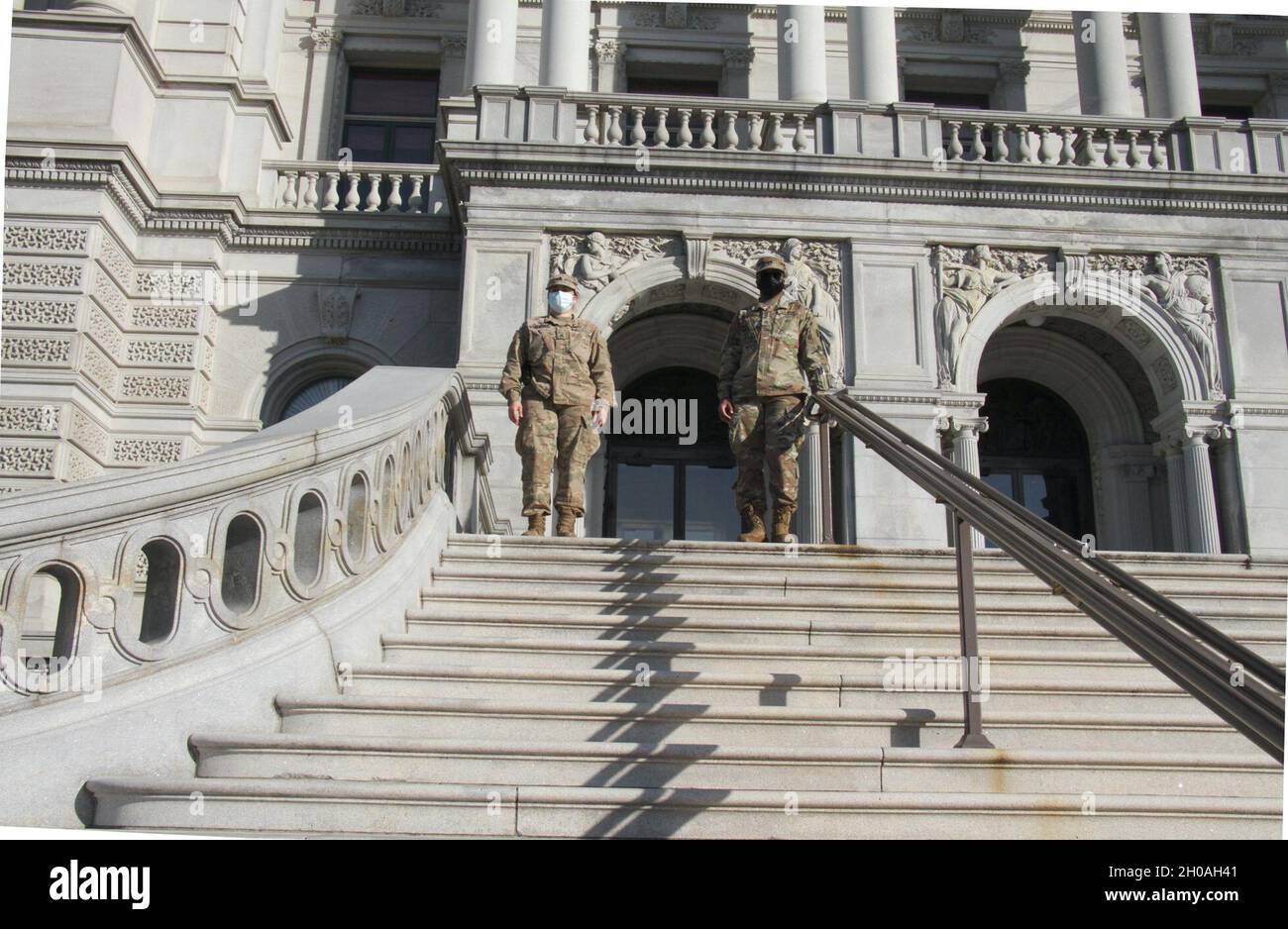 Virginia Army National Guard Soldiers assigned to the Manassas-based ...