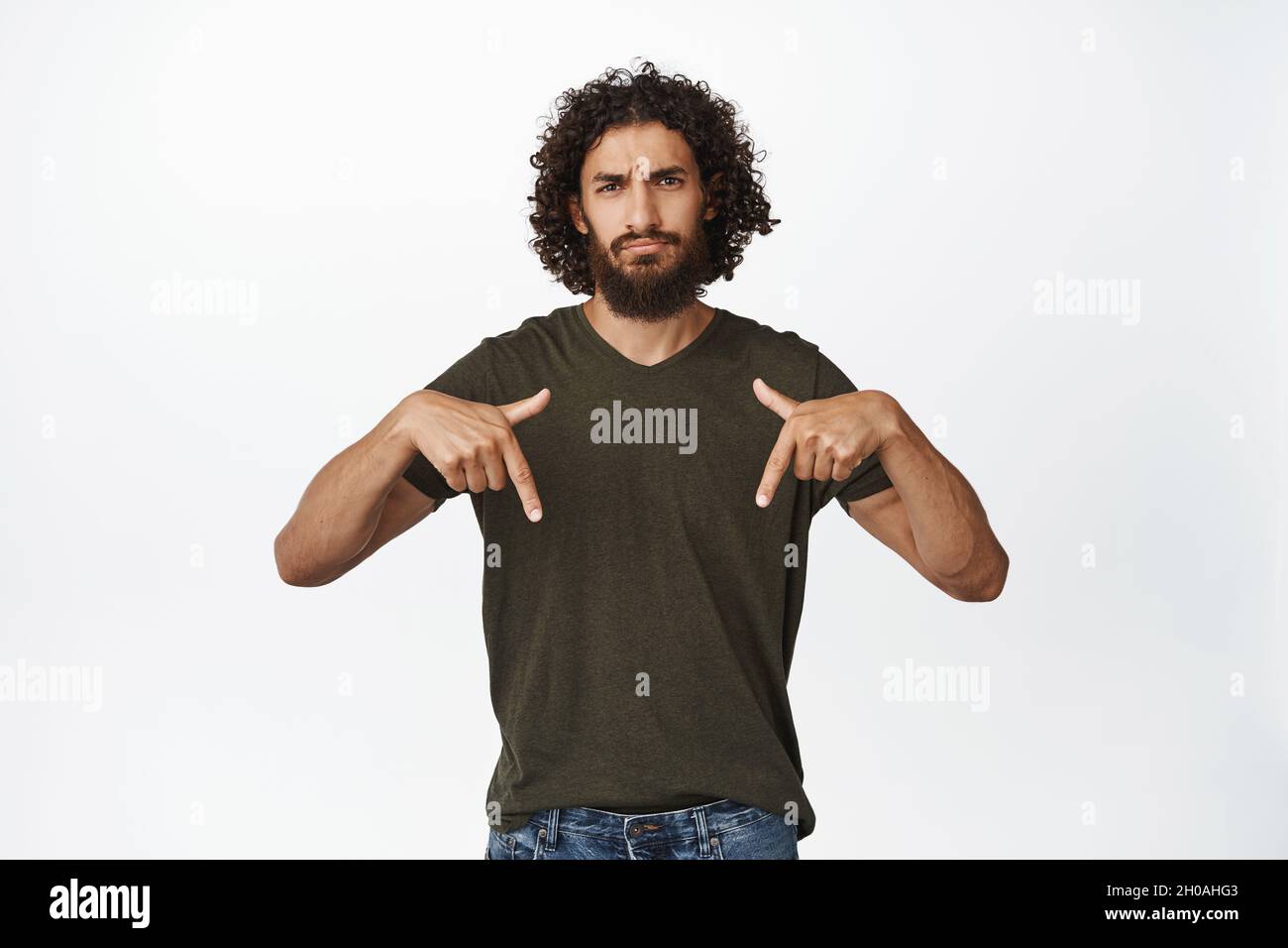 Man pointing down hi-res stock photography and images - Alamy
