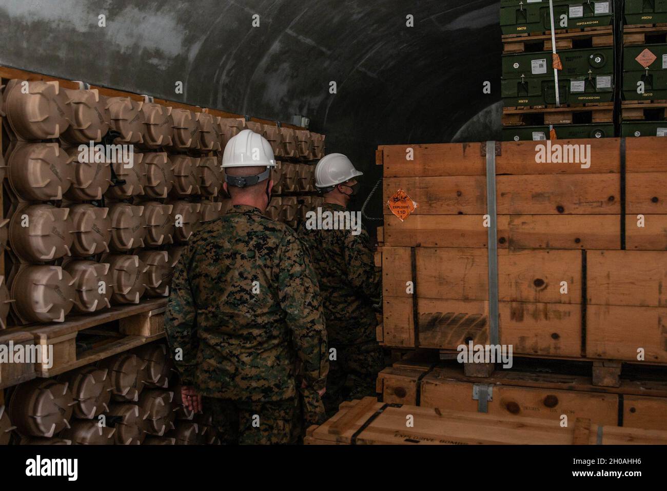 Iii marine division commanding general hi-res stock photography and ...