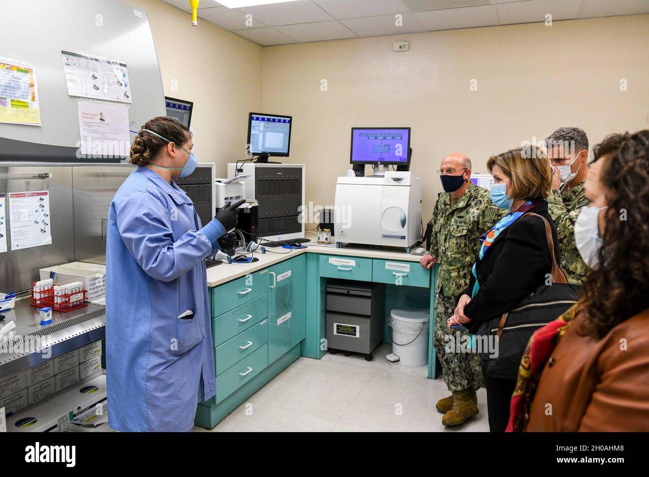 210111-N-DO281-0110 NAVAL SUPPORT ACTIVITY NAPLES, Italy (Jan. 11, 2021 ...