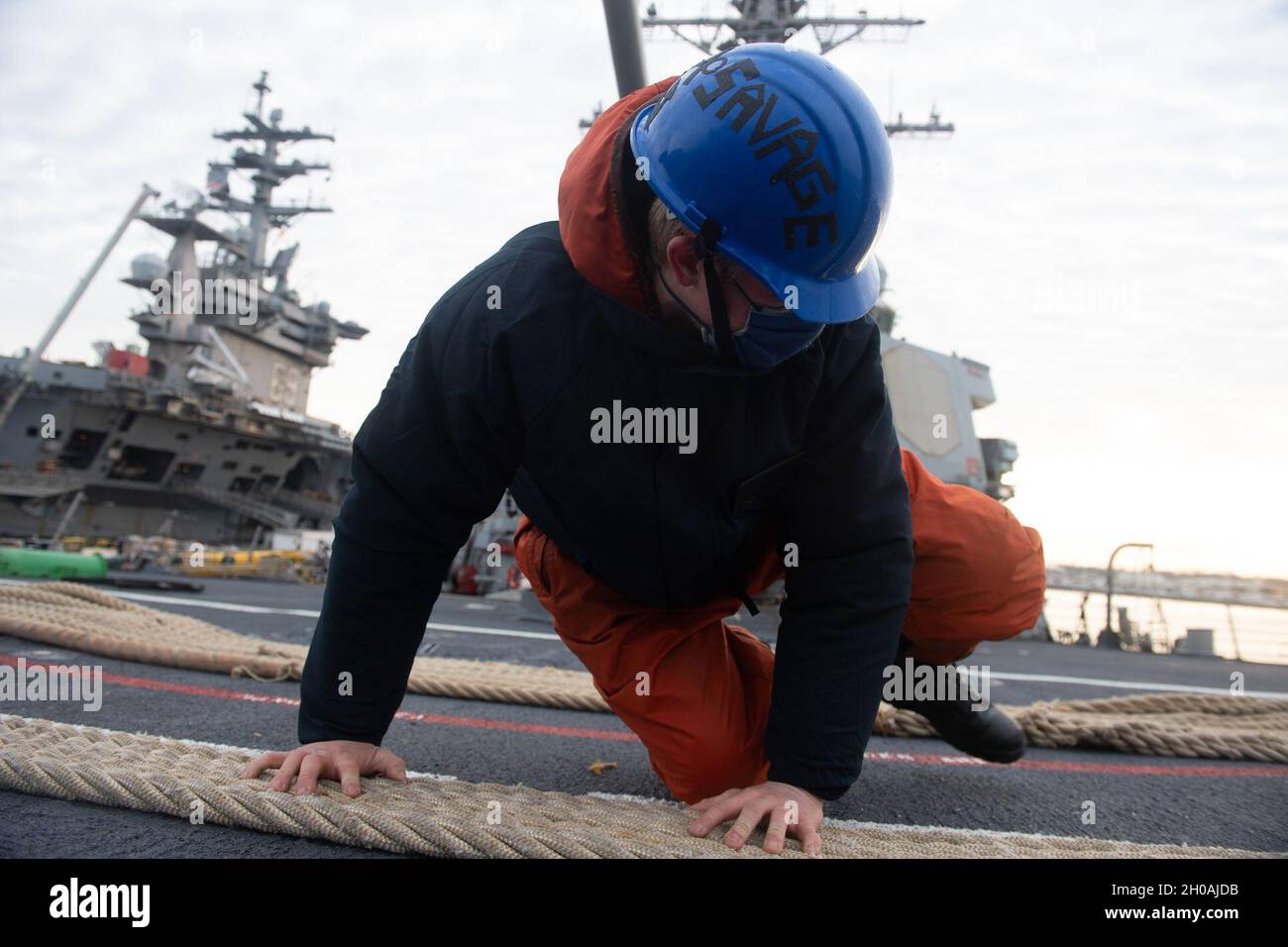 210111-N-FD648-1026 ALANTIC OCEAN (January 11, 2021) – Boatswain’s Mate ...