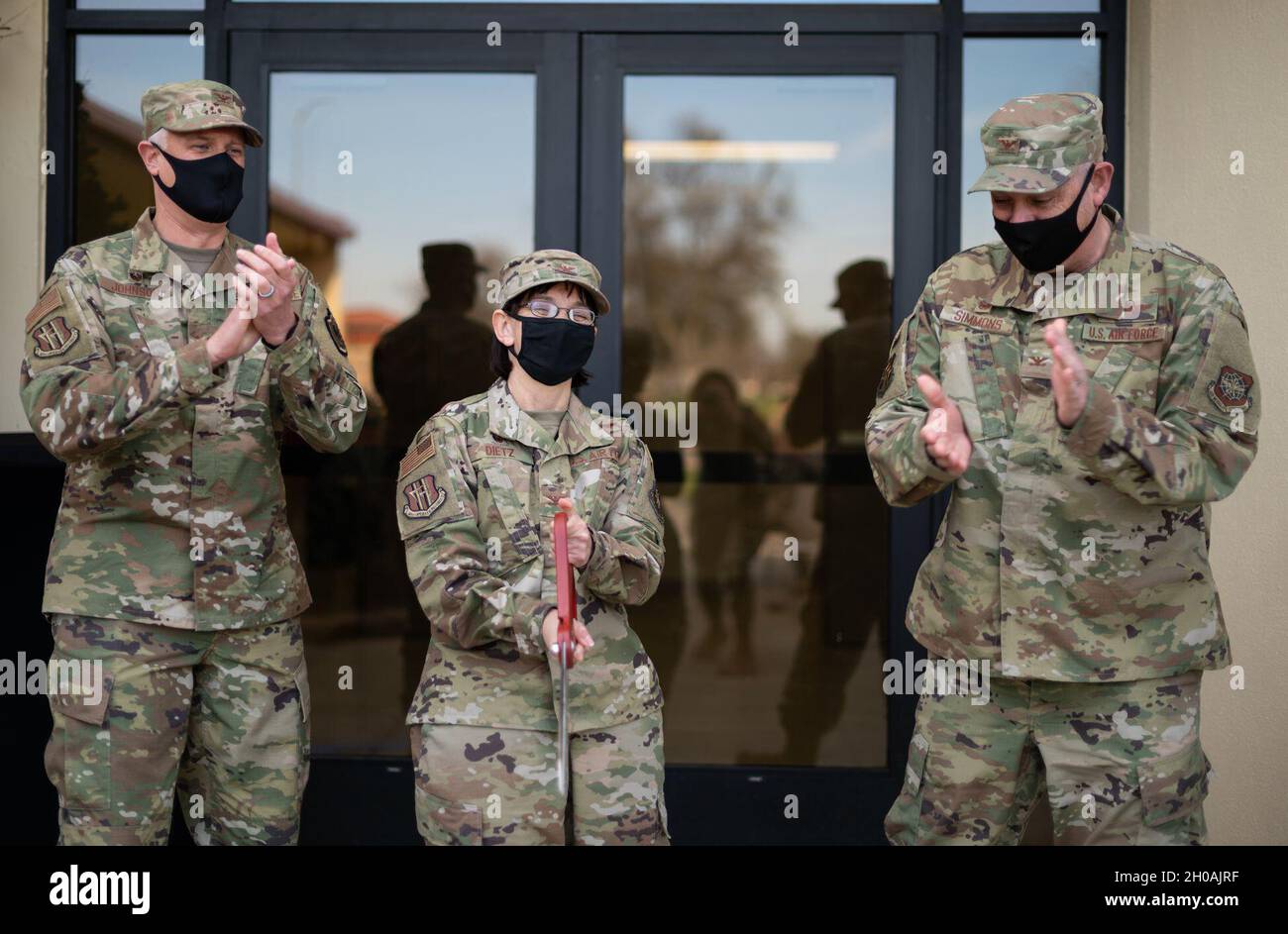 U.S. Air Force Col. Suzie Dietz, center, 60th Aeromedical Evacuation ...