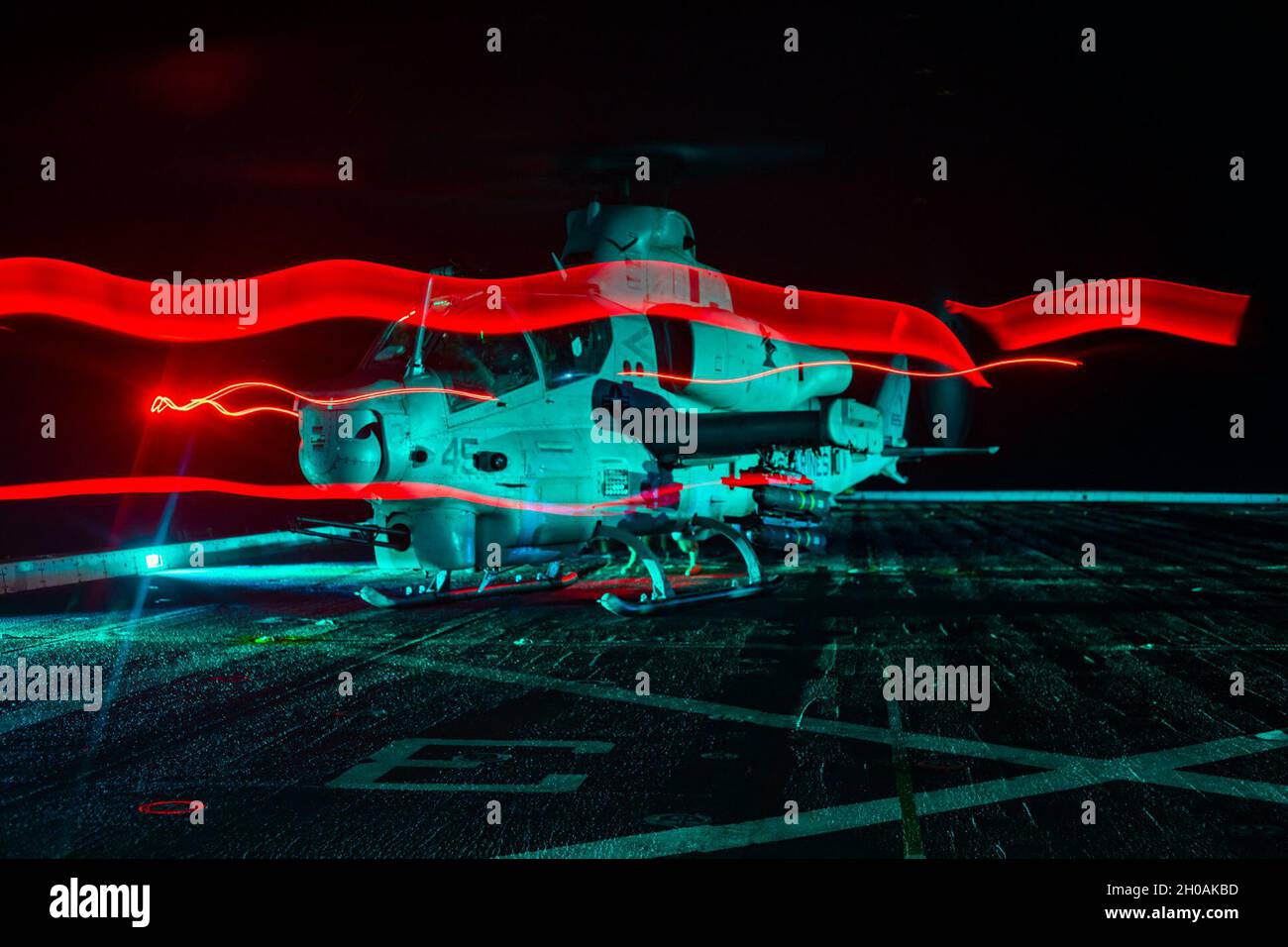 U.S. Marines with Marine Medium Tiltrotor Squadron 164 (Reinforced ...