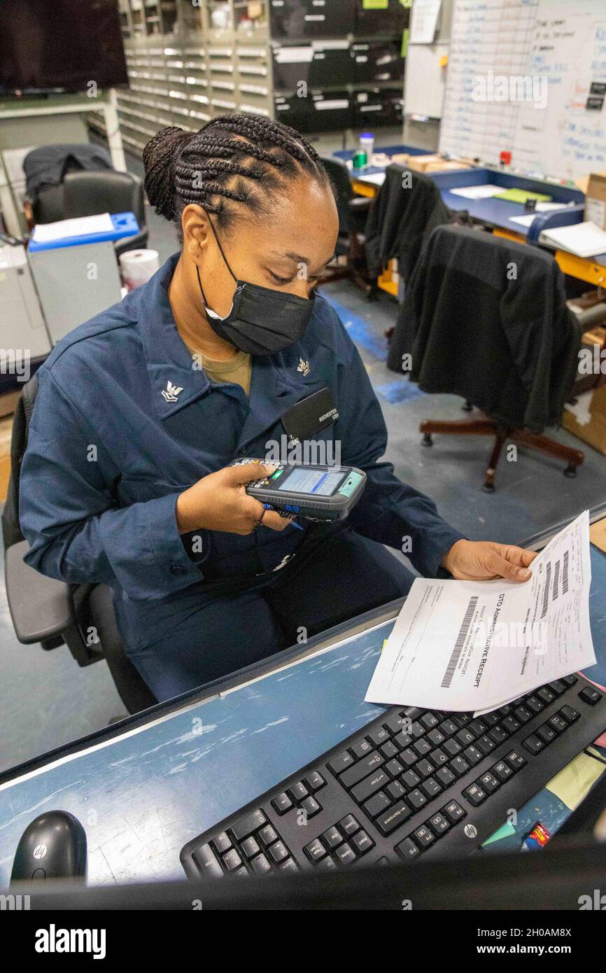 INDIAN OCEAN (Jan. 12, 2021) – U.S. Navy Logistics Specialist 2nd Class ...