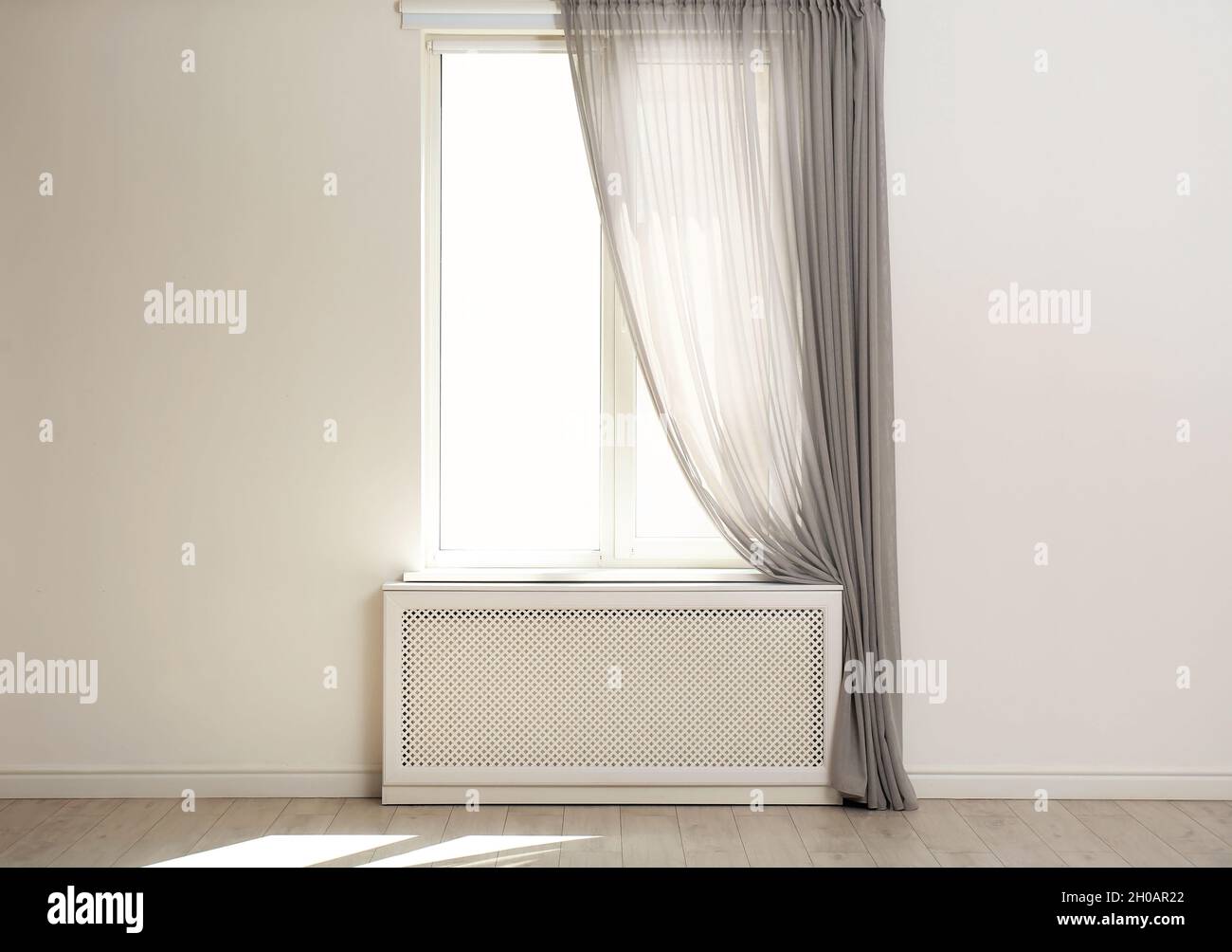 Light room with window and open curtains. Home interior Stock Photo - Alamy